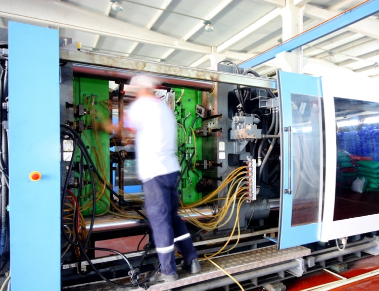 Rubber and Plastics: CPA and Consulting Services: CliftonLarsonAllen (CLA)